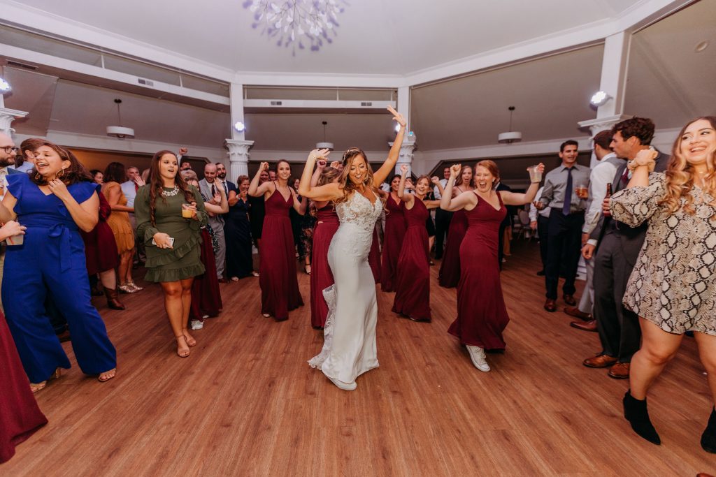 Kurtz's Beach Photos - Maryland Waterfront Wedding Venue